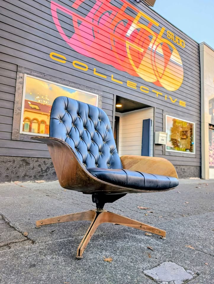 Iconic MCM Mr. Chair by George Mulhauser for Plycraft – Grit City Patina